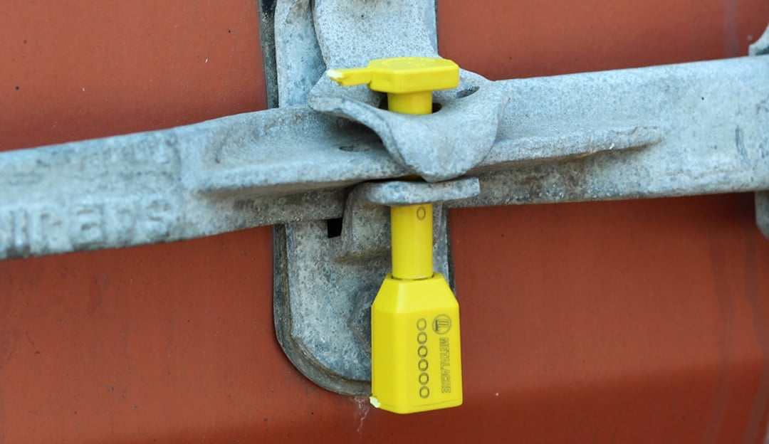 Lacre para container: A importância de proteger a sua carga - Metalacre